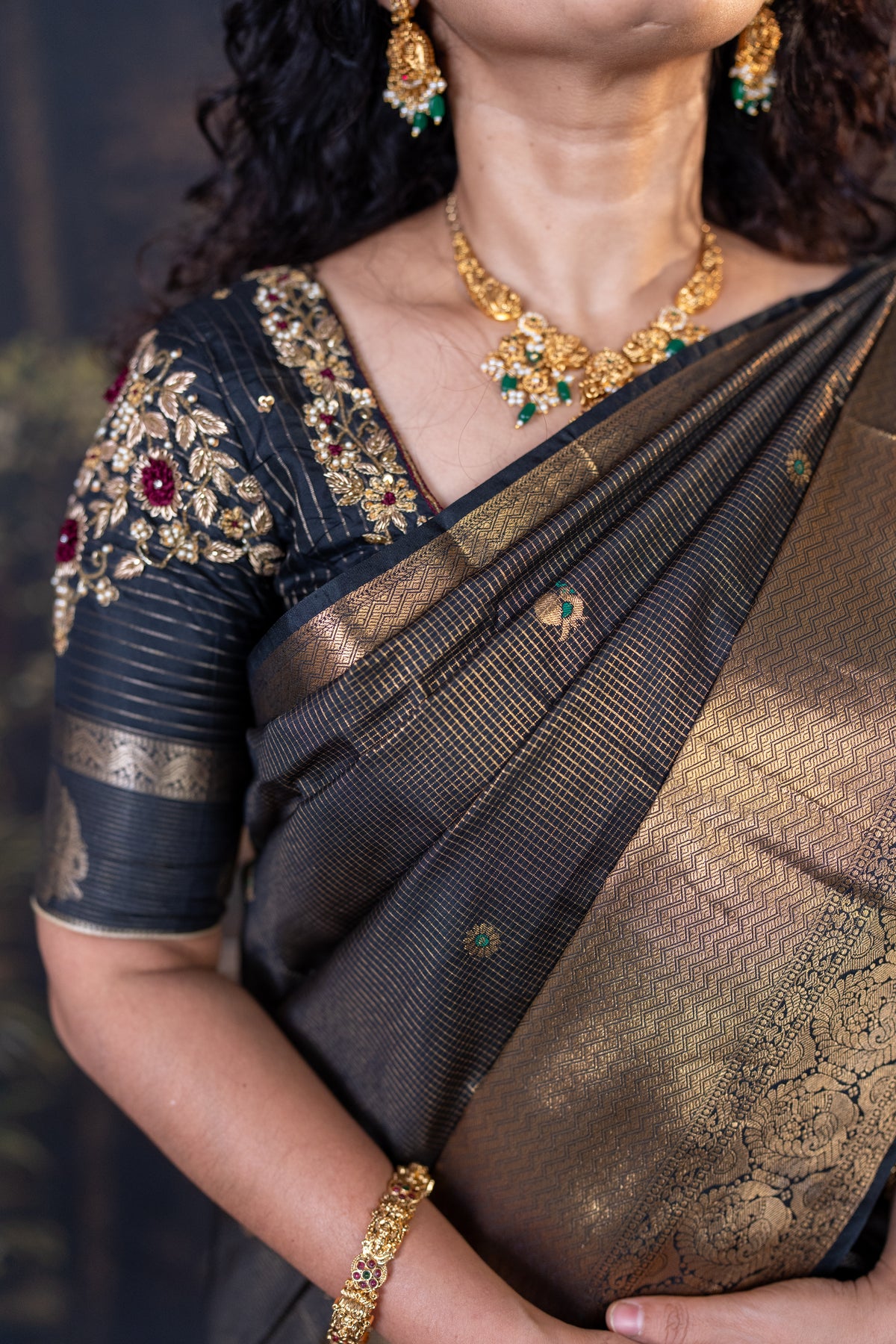 Vintage Semi Gadwal Pattu Saree with Kanchi Border- BLACK